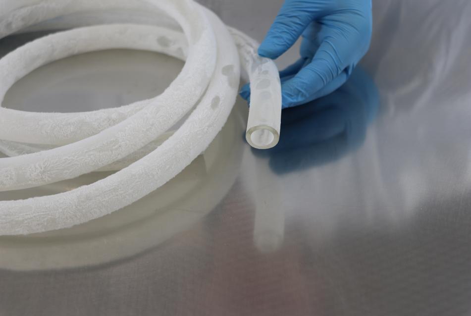 High-Performance Fluid Transfer Silicone Tubing | Saint-Gobain